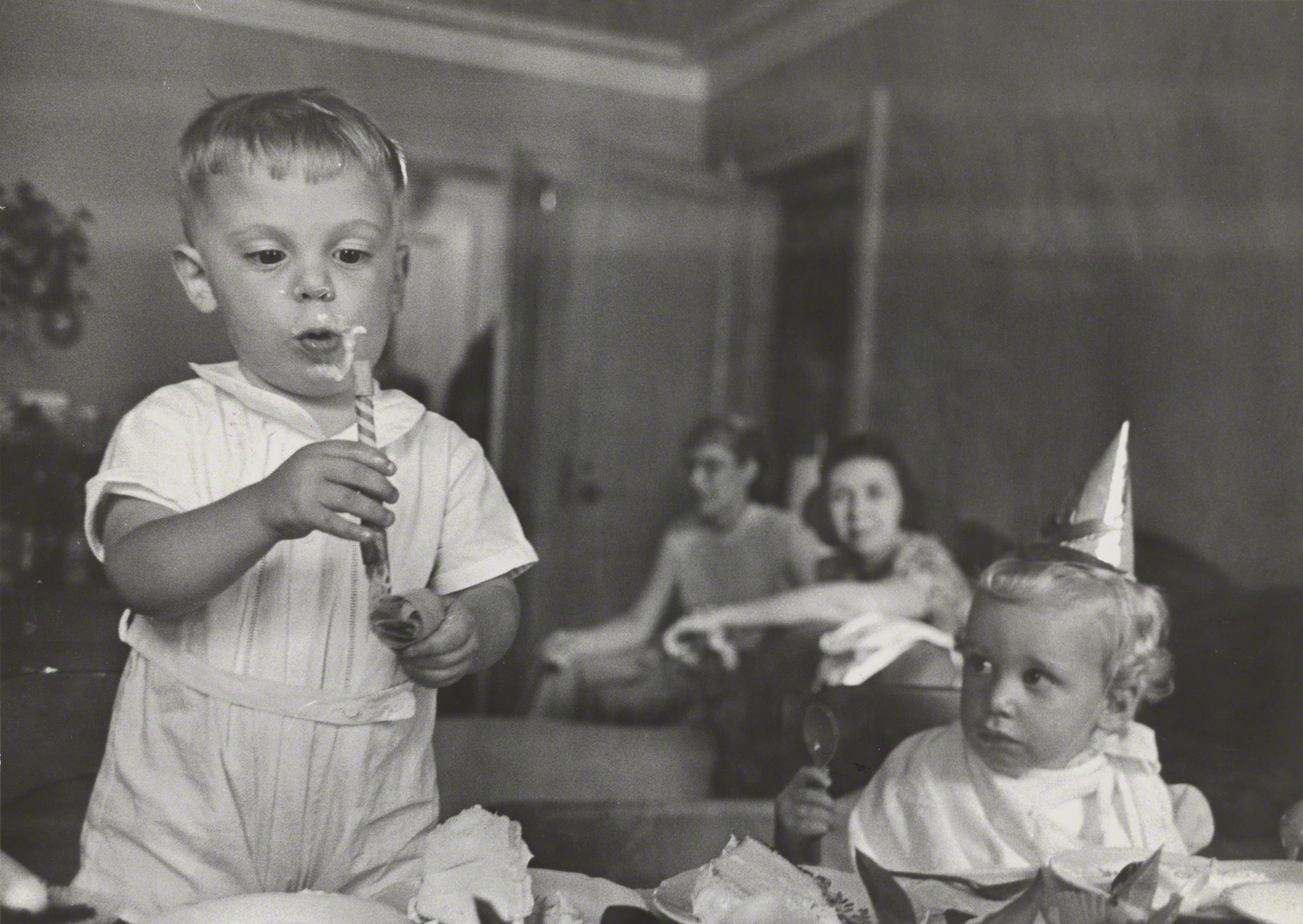 Philip Forbes and Anne Hathaway, 2 Year Olds Birthday Party | The ...